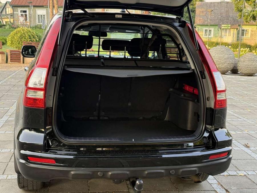 Melns Honda CR-V 2012 Kauņa, ar dzinēja tilpumu 2.20 L un nobraukumu 184 tūkst. km par 7150 €, foto 37 vietnē AUTOMOTO.COM.LV