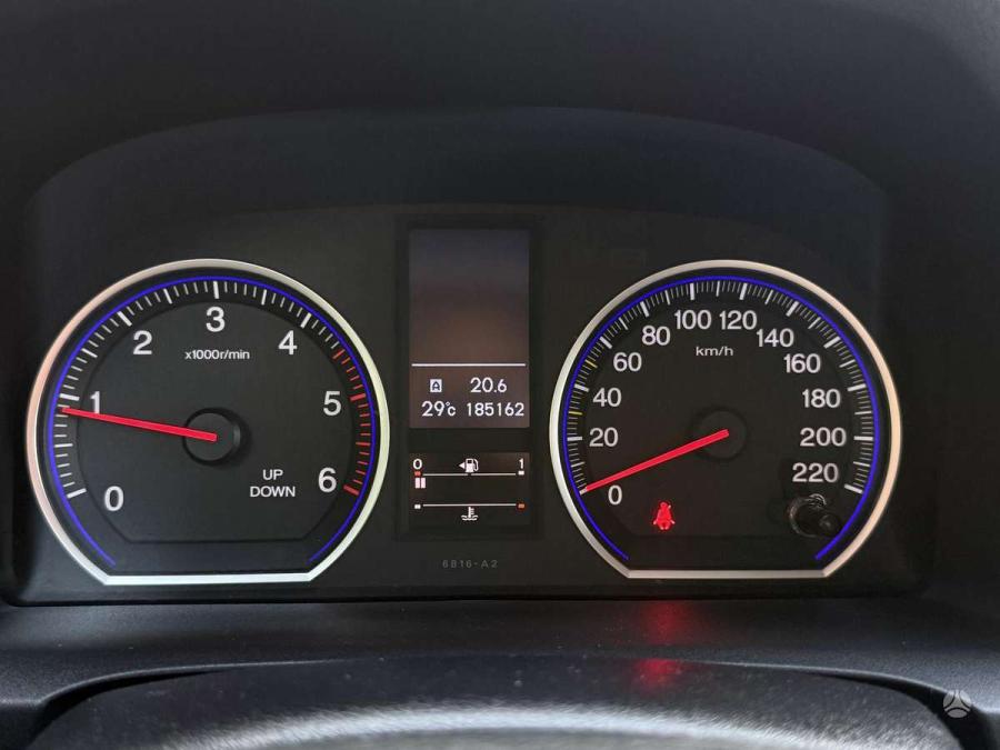 Black Honda CR-V 2012 in Kaunas, with an engine capacity of 2.20 L and mileage of 184 thousand km for 6999 €, photo 16 on AUTOMOTO.COM.LV