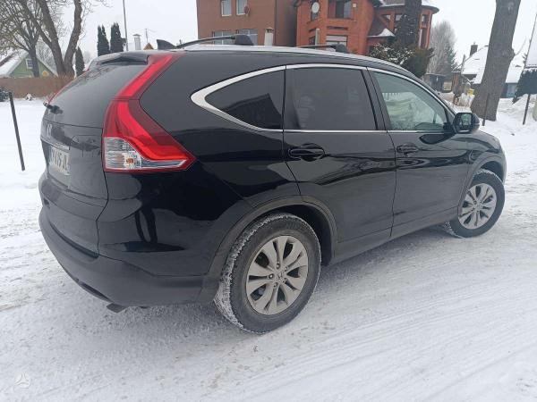 Melns Honda CR-V 2013 Šauļi, ar dzinēja tilpumu 2.20 L un nobraukumu 249 tūkst. km par 8700 €, foto 4 vietnē AUTOMOTO.COM.LV