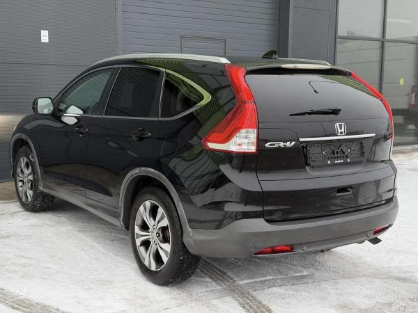 Melns Honda CR-V 2013 Viļņa, ar dzinēja tilpumu 2.20 L un nobraukumu 260 tūkst. km par 11999 €, foto 4 vietnē AUTOMOTO.COM.LV