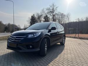Melns Honda CR-V 2013 Viļņa, ar dzinēja tilpumu 2.20 L un nobraukumu 143 tūkst. km par 15500 €, foto 4 vietnē AUTOMOTO.COM.LV