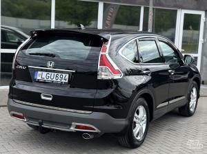 Black Honda CR-V 2013 in Radviliskis, with an engine capacity of 2.20 L and mileage of 218 thousand km for 9250 €, photo 13 on AUTOMOTO.COM.LV