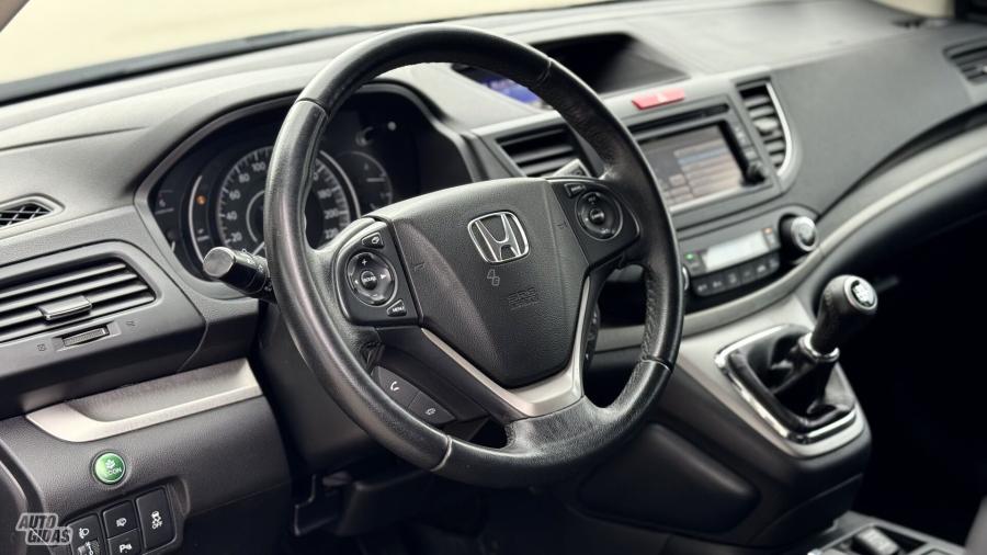 Black Honda CR-V 2013 in Radviliskis, with an engine capacity of 2.20 L and mileage of 218 thousand km for 9250 €, photo 17 on AUTOMOTO.COM.LV