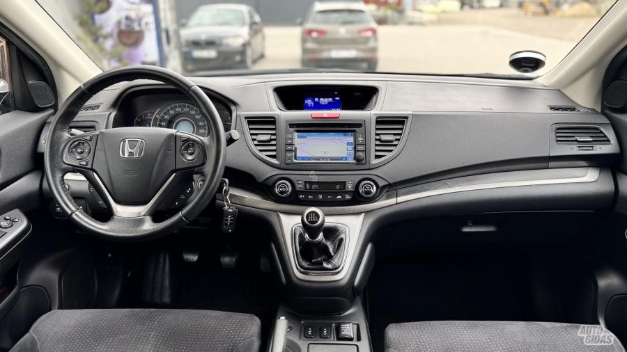 Black Honda CR-V 2013 in Radviliskis, with an engine capacity of 2.20 L and mileage of 218 thousand km for 9250 €, photo 19 on AUTOMOTO.COM.LV