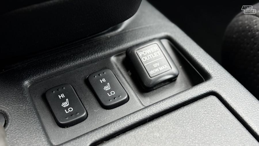 Black Honda CR-V 2013 in Radviliskis, with an engine capacity of 2.20 L and mileage of 218 thousand km for 9250 €, photo 28 on AUTOMOTO.COM.LV