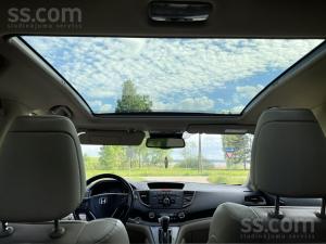 Black Honda CR-V 2013 in Riga, with an engine capacity of 2.00 L and mileage of 250 thousand km for 10500 €, photo 17 on AUTOMOTO.COM.LV