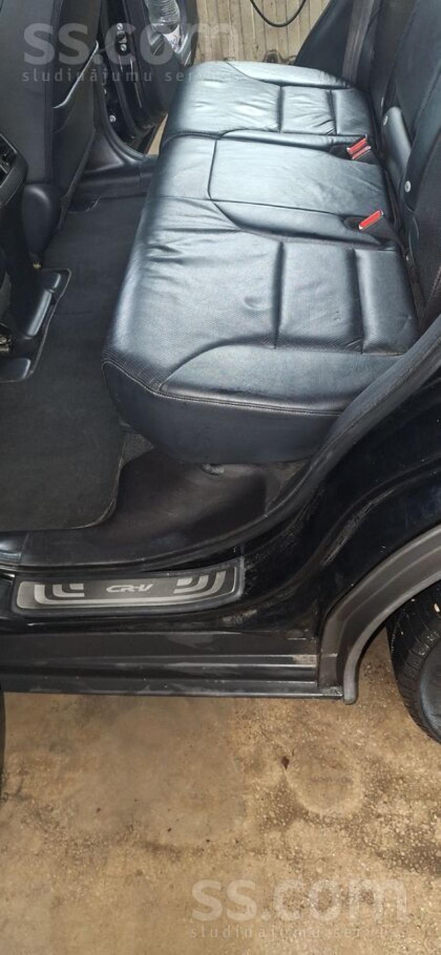 Melns Honda CR-V 2013 Rīga, ar dzinēja tilpumu 2.20 L un nobraukumu 225 tūkst. km par 10500 €, foto 11 vietnē AUTOMOTO.COM.LV