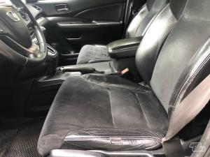 Black Honda CR-V 2013 in Utena, with an engine capacity of 2.20 L and mileage of 255 thousand km for 7900 €, photo 12 on AUTOMOTO.COM.LV