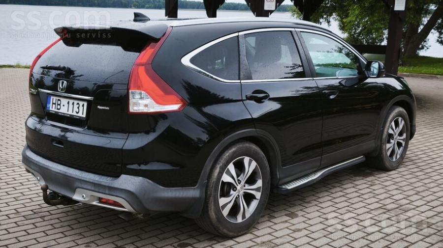 Melns Honda CR-V 2013 Ogre, ar dzinēja tilpumu 2.20 L un nobraukumu 362 tūkst. km par 8500 €, foto 10 vietnē AUTOMOTO.COM.LV