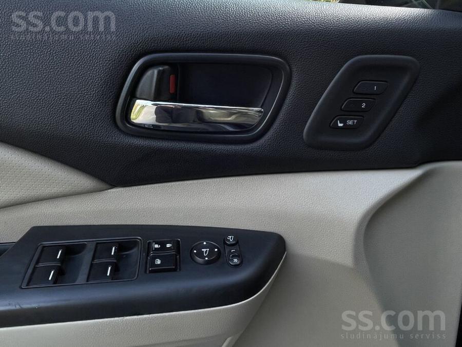 Melns Honda CR-V 2013 Rīga, ar dzinēja tilpumu 2.00 L un nobraukumu 250 tūkst. km par 8500 €, foto 12 vietnē AUTOMOTO.COM.LV