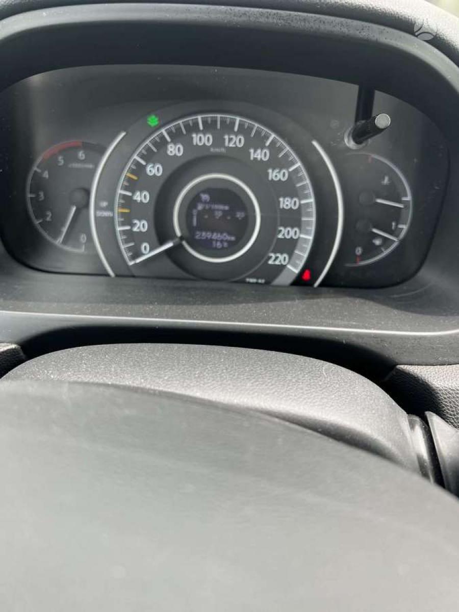 Black Honda CR-V 2013 in Silute, with an engine capacity of 2.20 L and mileage of 240 thousand km for 9500 €, photo 10 on AUTOMOTO.COM.LV