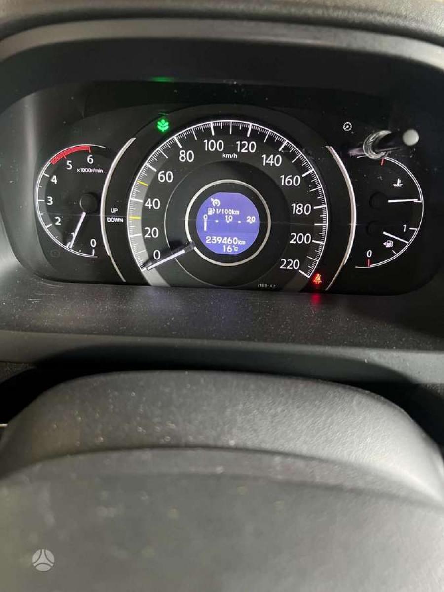 Black Honda CR-V 2013 in Silute, with an engine capacity of 2.20 L and mileage of 240 thousand km for 9500 €, photo 14 on AUTOMOTO.COM.LV