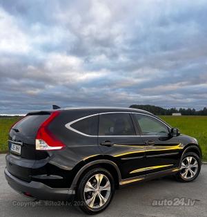 Melns Honda CR-V 2013 Tallina, ar dzinēja tilpumu 2.00 L un nobraukumu 268 tūkst. km par 9000 €, foto  vietnē AUTOMOTO.COM.LV