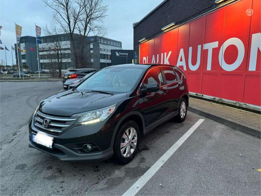 Melns Honda CR-V 2013 Viļņa, ar dzinēja tilpumu 1.60 L un nobraukumu 255 tūkst. km par 7600 €, foto 1 vietnē AUTOMOTO.COM.LV