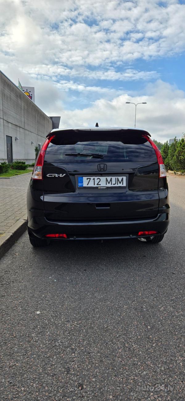 Black Honda CR-V 2013 in Tallinn, with an engine capacity of 2.00 L and mileage of 248 thousand km for 9900 €, photo 7 on AUTOMOTO.COM.LV