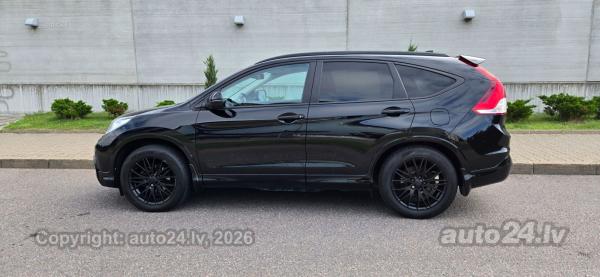 Black Honda CR-V 2013 in Tallinn, with an engine capacity of 2.00 L and mileage of 248 thousand km for 9900 €, photo 8 on AUTOMOTO.COM.LV