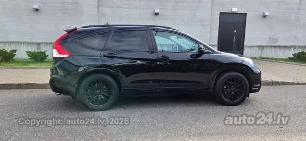 Black Honda CR-V 2013 in Tallinn, with an engine capacity of 2.00 L and mileage of 248 thousand km for 9900 €, photo 9 on AUTOMOTO.COM.LV