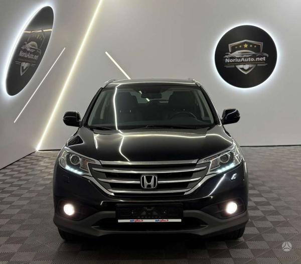 Black Honda CR-V 2013 in Marijampole, with an engine capacity of 2.20 L and mileage of 281 thousand km for 10950 €, photo 6 on AUTOMOTO.COM.LV