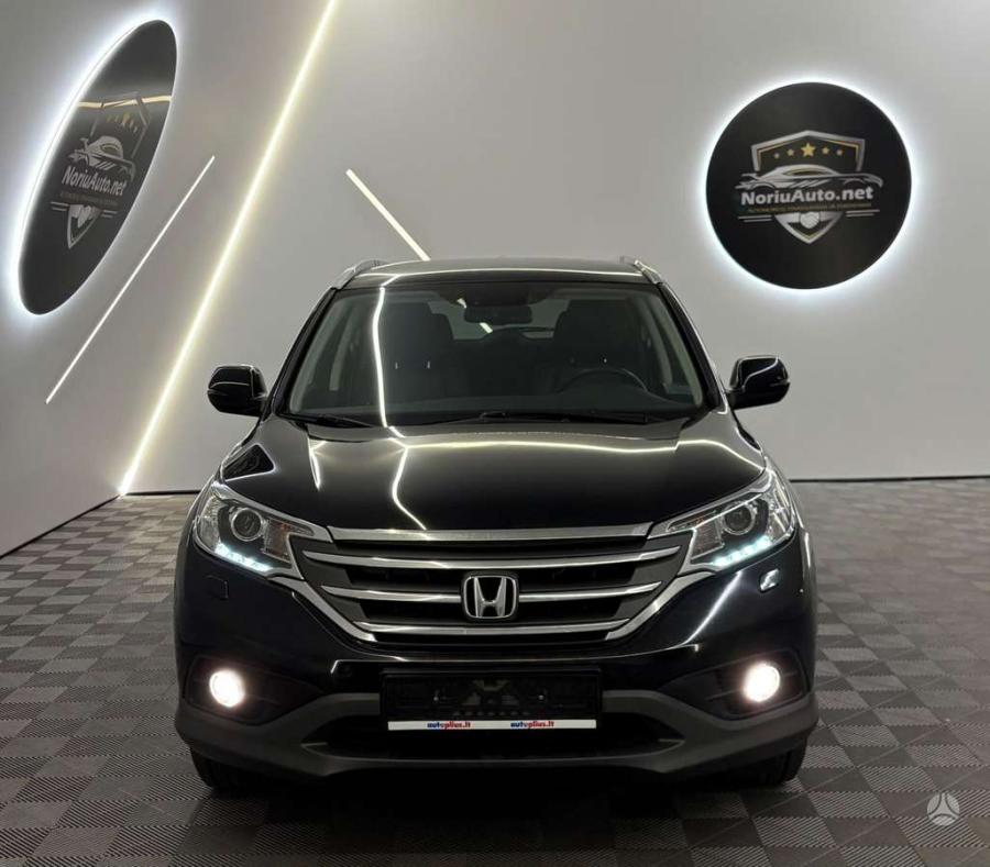 Black Honda CR-V 2013 in Marijampole, with an engine capacity of 2.20 L and mileage of 281 thousand km for 10950 €, photo 7 on AUTOMOTO.COM.LV