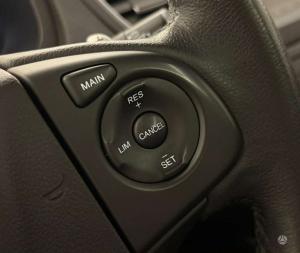 Black Honda CR-V 2013 in Marijampole, with an engine capacity of 2.20 L and mileage of 281 thousand km for 10950 €, photo 11 on AUTOMOTO.COM.LV