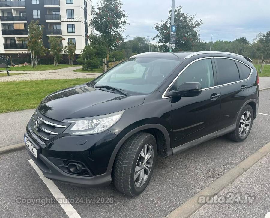 Черный Хонда СРВ 2013 в Таллин, объемом двигателя 1.60 л и пробегом 225 тыс. км за 8000 €, фото 1 на AUTOMOTO.COM.LV