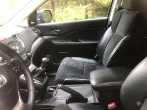 Black Honda CR-V 2013 in Utena, with an engine capacity of 2.20 L and mileage of 278 thousand km for 7300 €, photo 10 on AUTOMOTO.COM.LV