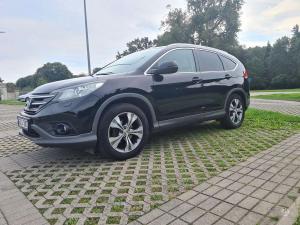 Melns Honda CR-V 2013 Kauņa, ar dzinēja tilpumu 2.00 L un nobraukumu 286 tūkst. km par 9500 €, foto 5 vietnē AUTOMOTO.COM.LV
