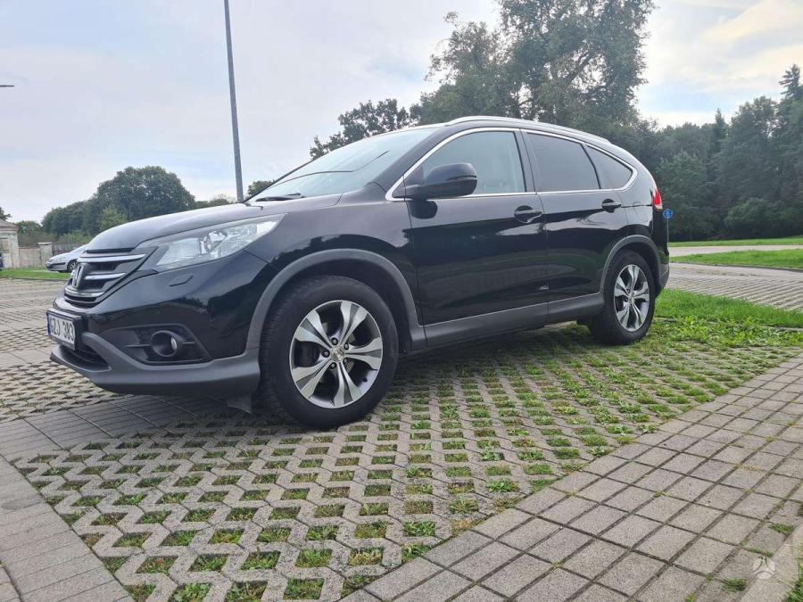Melns Honda CR-V 2013 Kauņa, ar dzinēja tilpumu 2.00 L un nobraukumu 286 tūkst. km par 9500 €, foto 5 vietnē AUTOMOTO.COM.LV