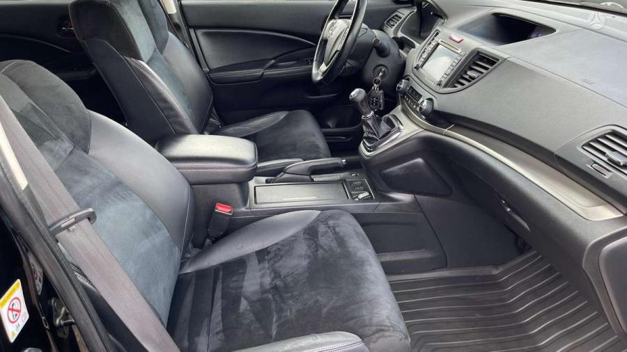 Melns Honda CR-V 2013 Marijampole, ar dzinēja tilpumu 2.20 L un nobraukumu 291 tūkst. km par 9800 €, foto 5 vietnē AUTOMOTO.COM.LV