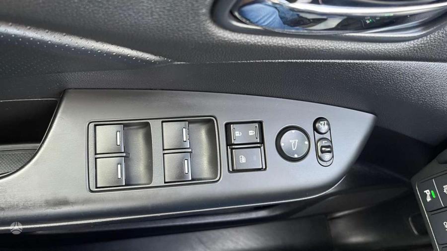 Melns Honda CR-V 2013 Marijampole, ar dzinēja tilpumu 2.20 L un nobraukumu 291 tūkst. km par 9800 €, foto 23 vietnē AUTOMOTO.COM.LV