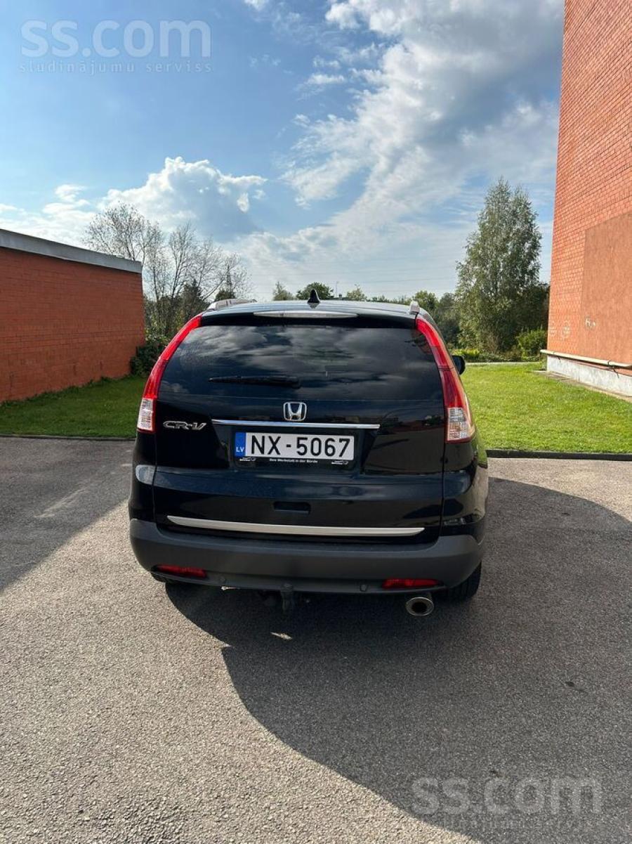 Melns Honda CR-V 2013 Ogre, ar dzinēja tilpumu 2.20 L un nobraukumu 187 tūkst. km par 12400 €, foto 6 vietnē AUTOMOTO.COM.LV
