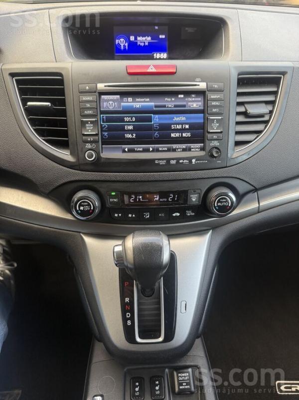 Black Honda CR-V 2013 in Ogre, with an engine capacity of 2.20 L and mileage of 187 thousand km for 12400 €, photo 10 on AUTOMOTO.COM.LV