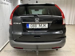 Melns Honda CR-V 2014 Tallina, ar dzinēja tilpumu 2.00 L un nobraukumu 195 tūkst. km par 11500 €, foto 5 vietnē AUTOMOTO.COM.LV
