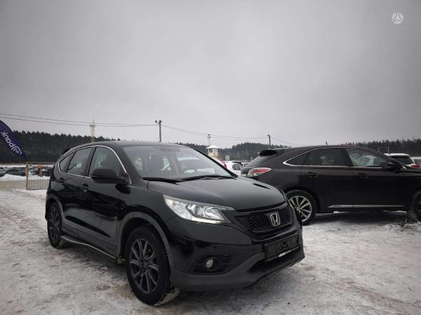 Melns Honda CR-V 2014 Viļņa, ar dzinēja tilpumu 2.00 L un nobraukumu 149 tūkst. km par 13450 €, foto 3 vietnē AUTOMOTO.COM.LV
