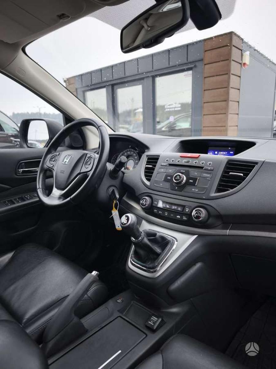 Melns Honda CR-V 2014 Viļņa, ar dzinēja tilpumu 2.00 L un nobraukumu 149 tūkst. km par 13450 €, foto 18 vietnē AUTOMOTO.COM.LV