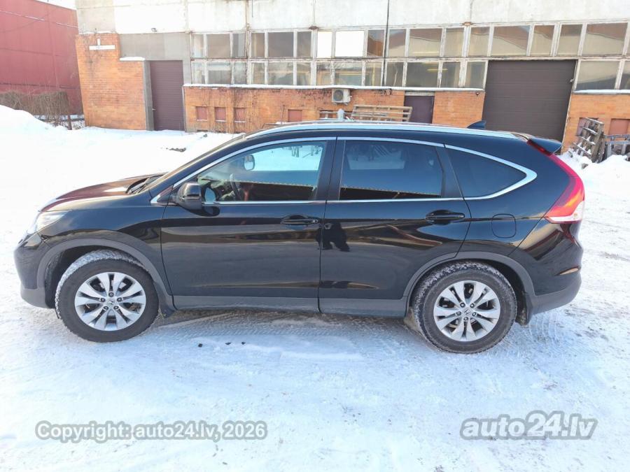 Melns Honda CR-V 2014 Tallina, ar dzinēja tilpumu 2.00 L un nobraukumu 98 tūkst. km par 10990 €, foto 9 vietnē AUTOMOTO.COM.LV