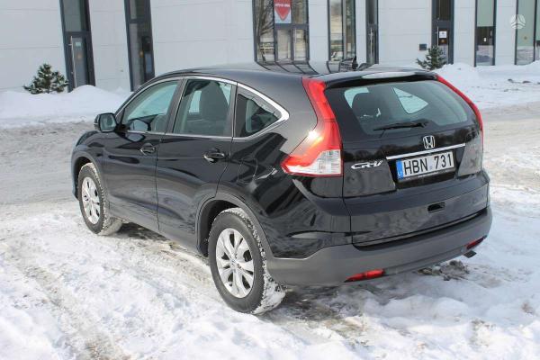 Melns Honda CR-V 2014 Kauņa, ar dzinēja tilpumu 1.60 L un nobraukumu 316 tūkst. km par 10900 €, foto 6 vietnē AUTOMOTO.COM.LV