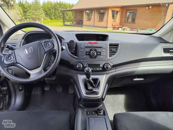 Black Honda CR-V 2014 in Silute, with an engine capacity of 2.20 L and mileage of 277 thousand km for 10000 €, photo 6 on AUTOMOTO.COM.LV