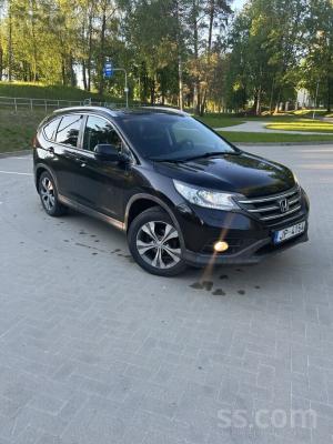 Черный Хонда СРВ 2014 в Рига, объемом двигателя 1.60 л и пробегом 350 тыс. км за 8900 €, фото  на AUTOMOTO.COM.LV