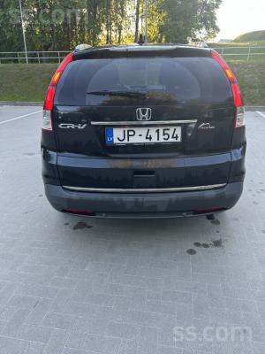 Melns Honda CR-V 2014 Rīga, ar dzinēja tilpumu 1.60 L un nobraukumu 350 tūkst. km par 8900 €, foto 9 vietnē AUTOMOTO.COM.LV