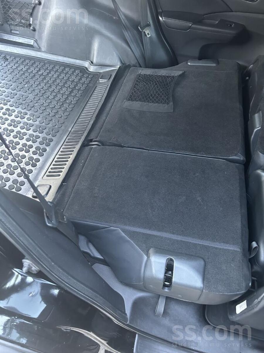 Melns Honda CR-V 2014 Rīga, ar dzinēja tilpumu 1.60 L un nobraukumu 350 tūkst. km par 8900 €, foto 31 vietnē AUTOMOTO.COM.LV