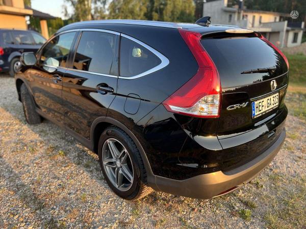 Melns Honda CR-V 2014 Viļņa, ar dzinēja tilpumu 2.20 L un nobraukumu 357 tūkst. km par 10200 €, foto 4 vietnē AUTOMOTO.COM.LV