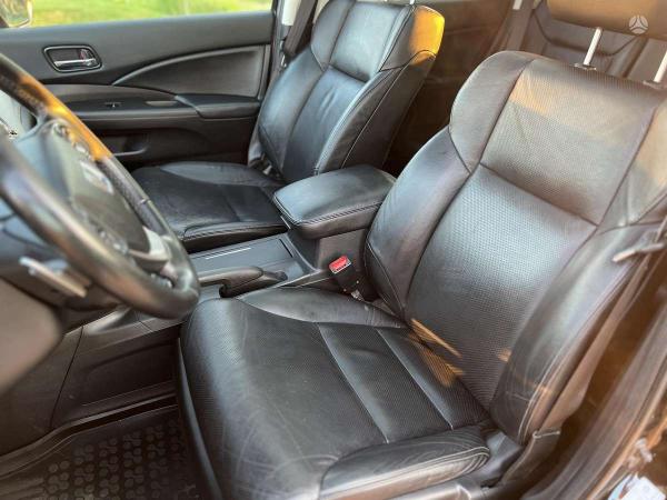 Melns Honda CR-V 2014 Viļņa, ar dzinēja tilpumu 2.20 L un nobraukumu 357 tūkst. km par 10200 €, foto 6 vietnē AUTOMOTO.COM.LV