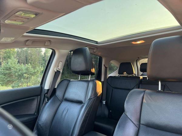 Melns Honda CR-V 2014 Viļņa, ar dzinēja tilpumu 2.20 L un nobraukumu 357 tūkst. km par 10200 €, foto 7 vietnē AUTOMOTO.COM.LV