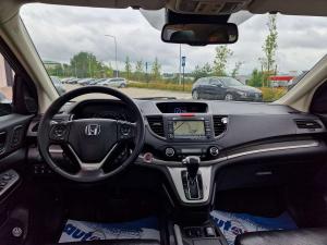 Black Honda CR-V 2014 in Vilnius, with an engine capacity of 2.20 L and mileage of 270 thousand km for 11999 €, photo 12 on AUTOMOTO.COM.LV