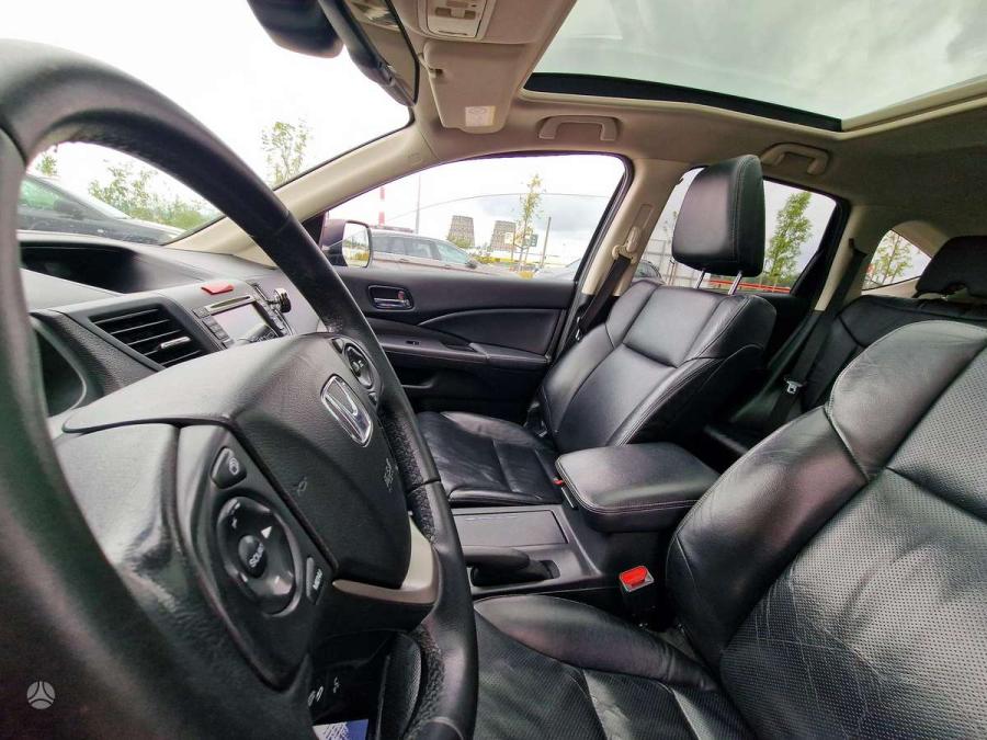 Black Honda CR-V 2014 in Vilnius, with an engine capacity of 2.20 L and mileage of 270 thousand km for 11999 €, photo 22 on AUTOMOTO.COM.LV