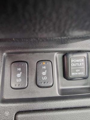 Black Honda CR-V 2014 in Vilnius, with an engine capacity of 2.20 L and mileage of 270 thousand km for 11999 €, photo 23 on AUTOMOTO.COM.LV