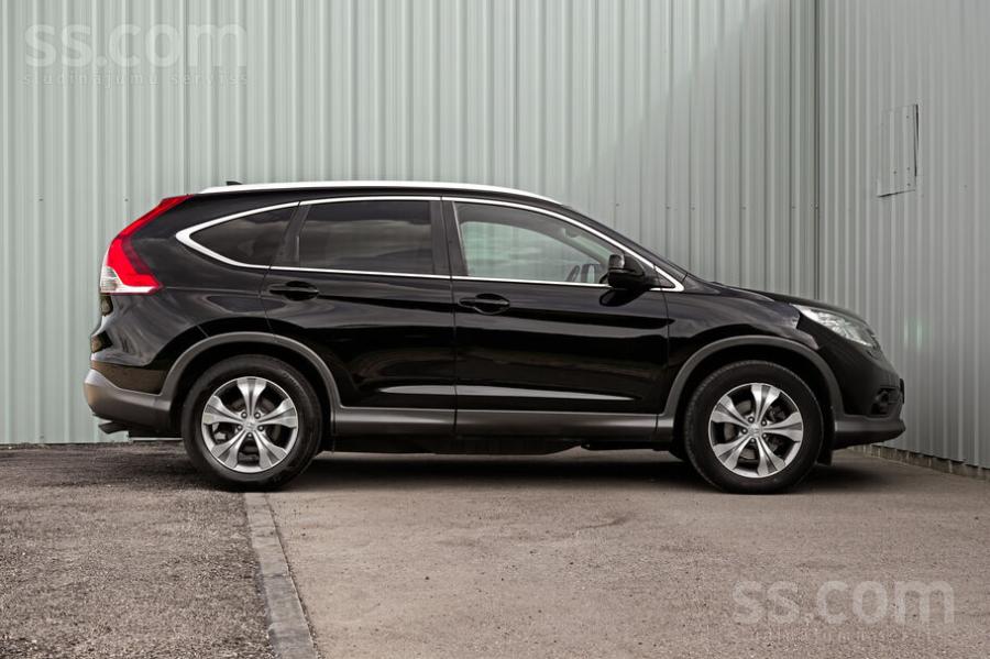 Melns Honda CR-V 2014 Ogre, ar dzinēja tilpumu 2.20 L un nobraukumu 173 tūkst. km par 13500 €, foto 6 vietnē AUTOMOTO.COM.LV