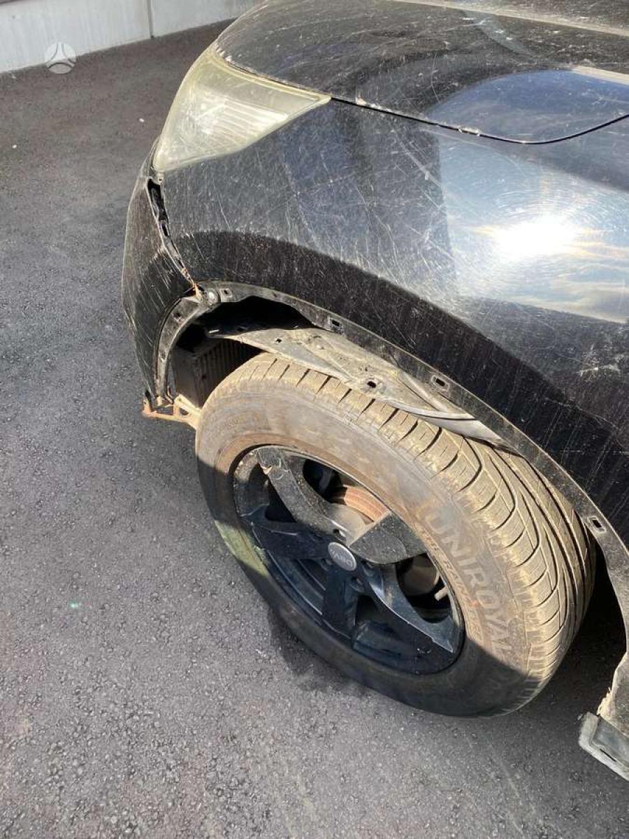 Melns Honda CR-V 2014 Alīta, ar dzinēja tilpumu 1.60 L un nobraukumu 220 tūkst. km par 5950 €, foto 7 vietnē AUTOMOTO.COM.LV