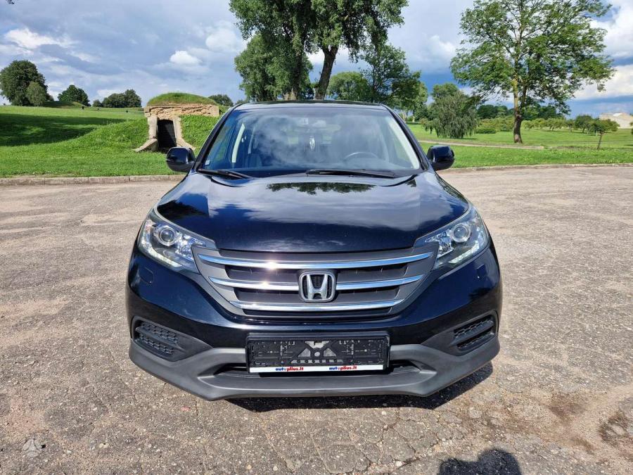 Black Honda CR-V 2014 in Kaunas, with an engine capacity of 2.20 L and mileage of 255 thousand km for 8500 €, photo 3 on AUTOMOTO.COM.LV